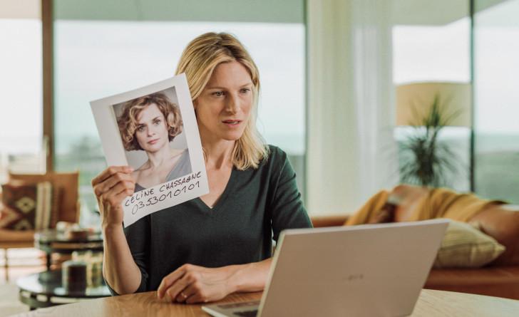 « Sophie Cross » : Alexia Barlier, son héroïne, nous présente la saison ...